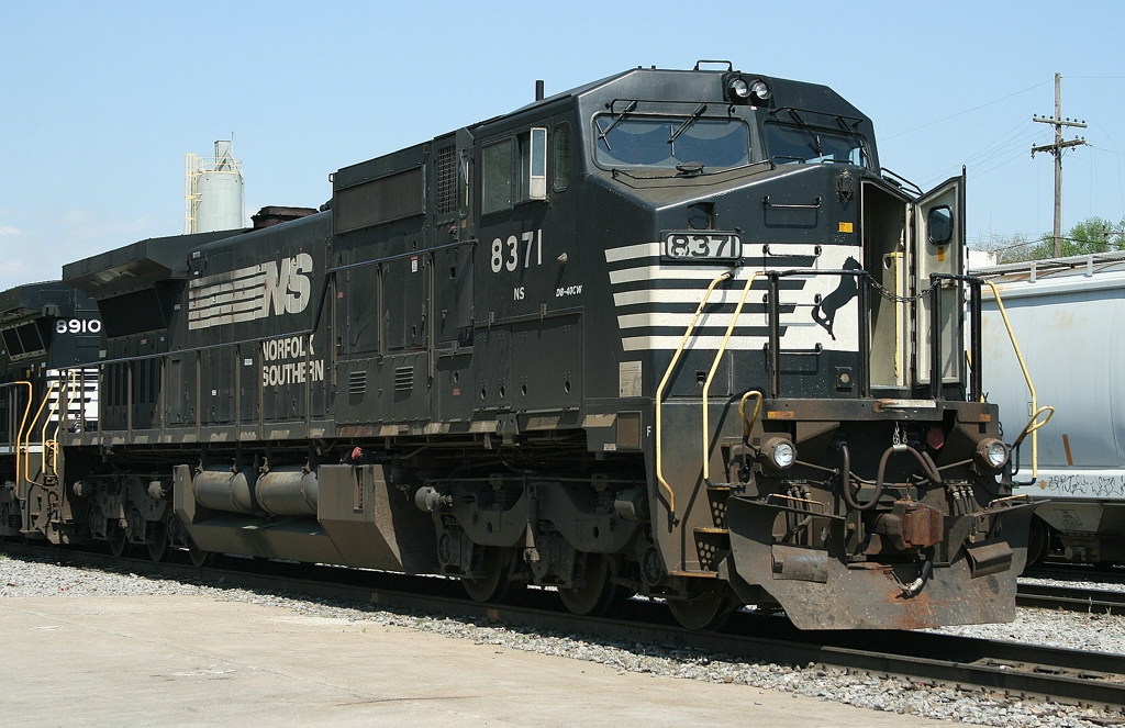 NS 8371